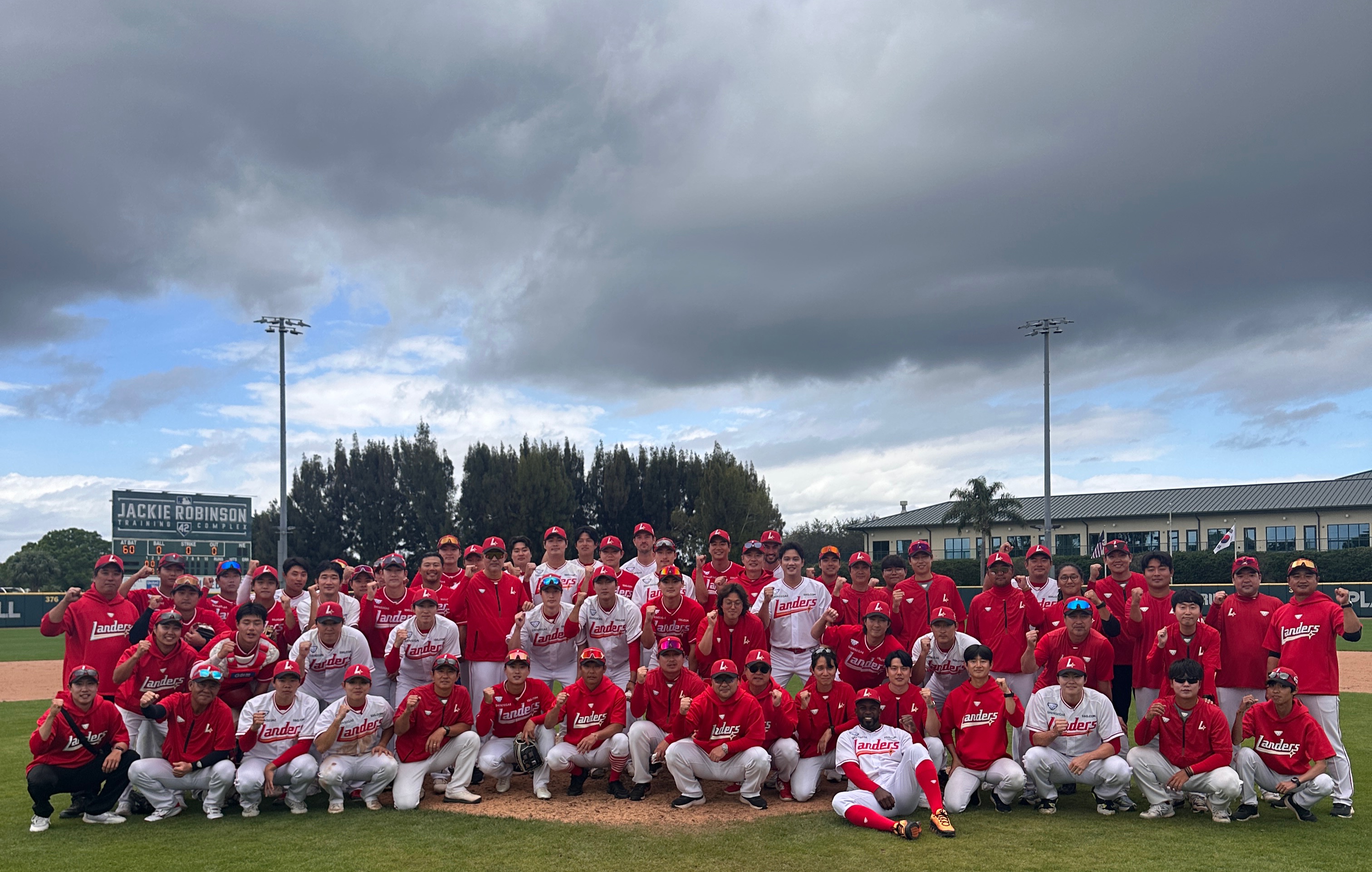 SSG랜더스, 미국 플로리다 1차 스프링캠프 성료 – 신세계그룹 뉴스룸