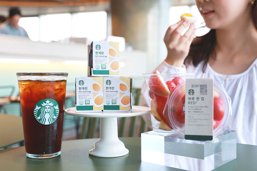 ‘더도 말고 덜도 말고 스타벅스 패키지 상품 추석 귀성길 간식으로 딱이네 신세계그룹 뉴스룸